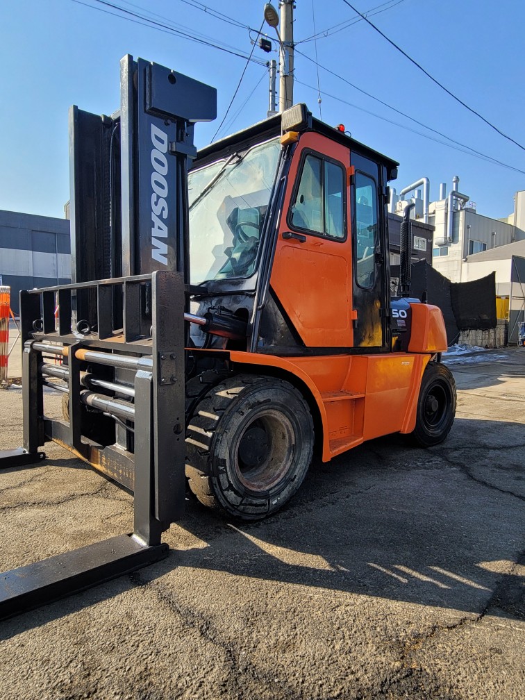 두산D50S-5 자동발 디젤 중고지게차 > 중고지게차 | 중고지게차 직거래 매매 지게몬