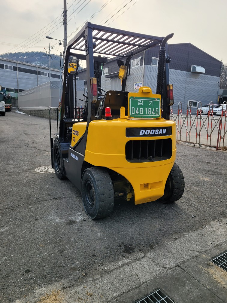 두산D20S-3 자동발 디젤 중고지게차 > 중고지게차 | 중고지게차 직거래 매매 지게몬